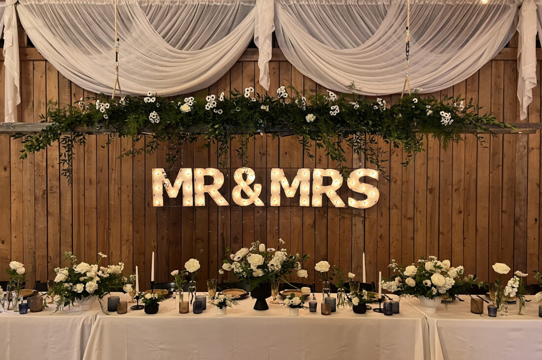 Á La Carte Rentals - Rein Fire Ranch